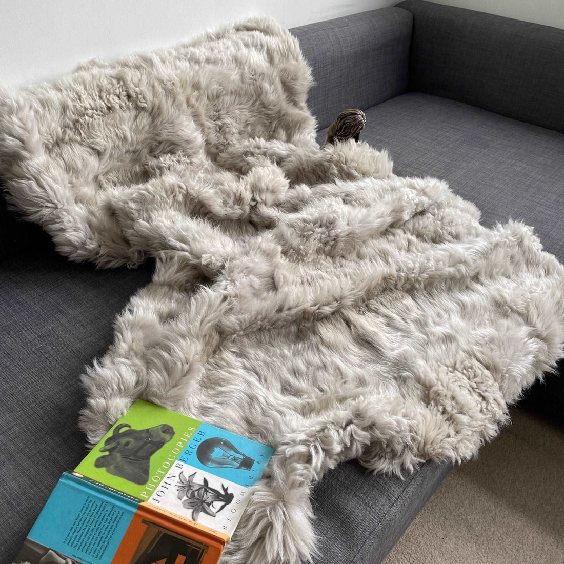 Champagne Toscana Shearling Throw 90cm x 150cm | Luxury Sheepskin Rug ...