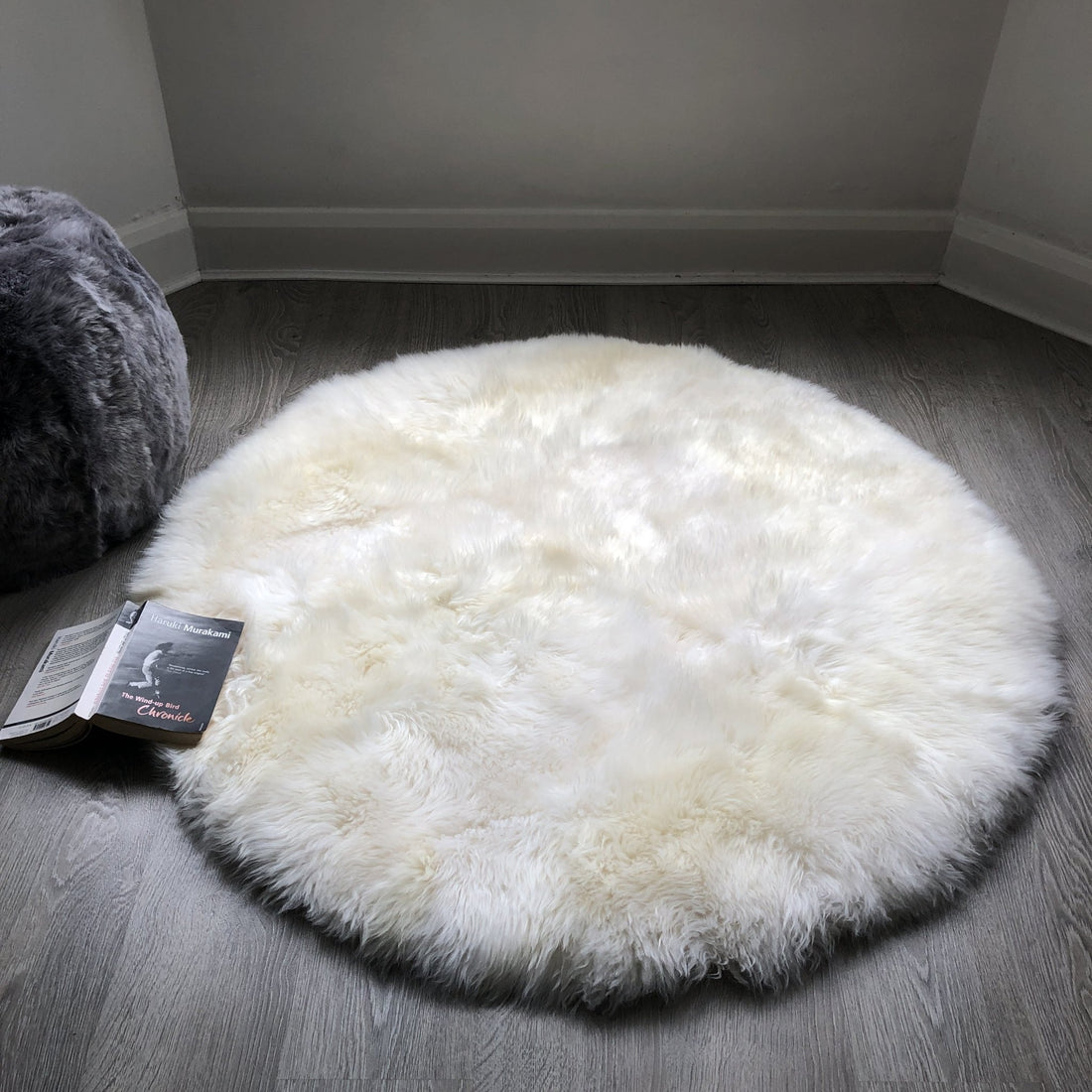 Round Soft British Sheepskin Rug Ivory Cream White 110cm | Wildash London